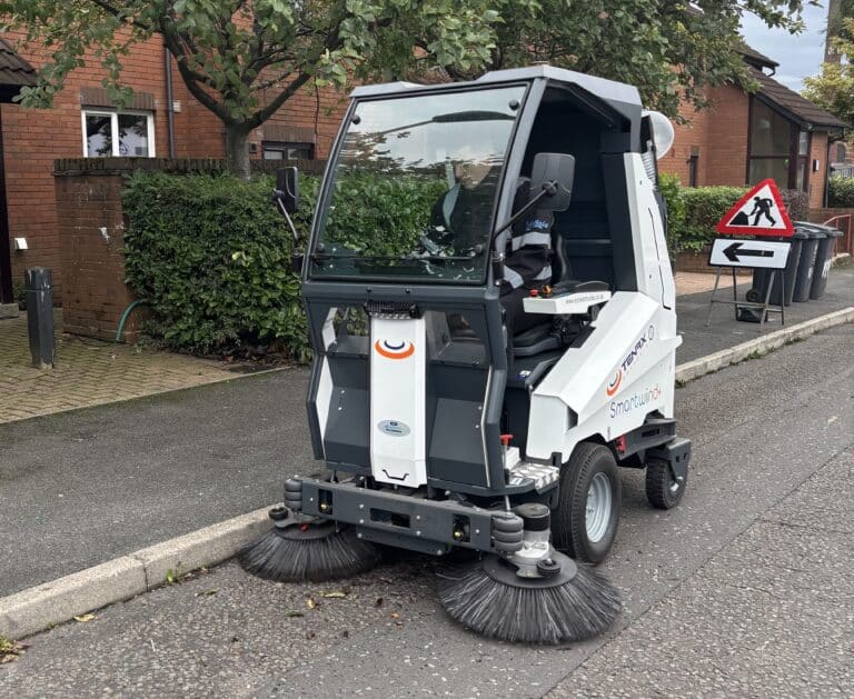 SmartWind | Electric Ride On Sweeper